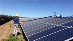 Solar Panel Cleaning Company Commerce Los Angeles County | Solar Panel ...